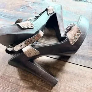 Khelf | Shoes | Brazilian Leather Platform Sandals Shoes 4 Wood Heel ...